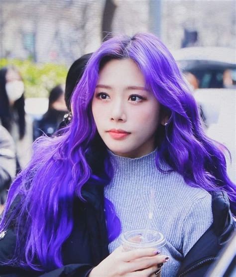 더쿠 이번에 컴백하면서 인간 보라색 만들어버린 여돌