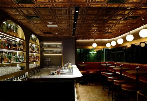 The Diplomat Hong Kong Bar Club In Central Hong Kong The Vendry
