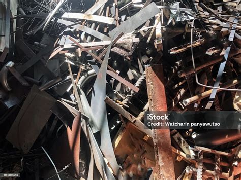 철강 폐기물 금속 더미 스테인레스 스틸 쓰레기 금속 쓰레기 재활용 및 재사용 준비 0명에 대한 스톡 사진 및 기타 이미지 0명 강철 건설 산업 Istock