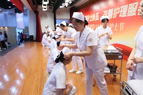 宁波近千名00后“准护士”来啦 其中包括104名“男”丁格尔