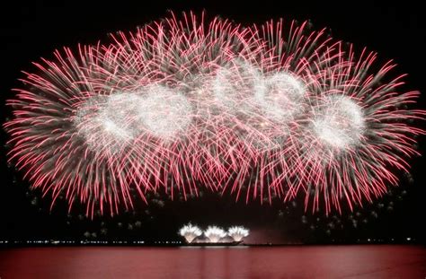 Cómo Funcionan Por Dentro Los Fuegos Artificiales Y Por Qué Explotan