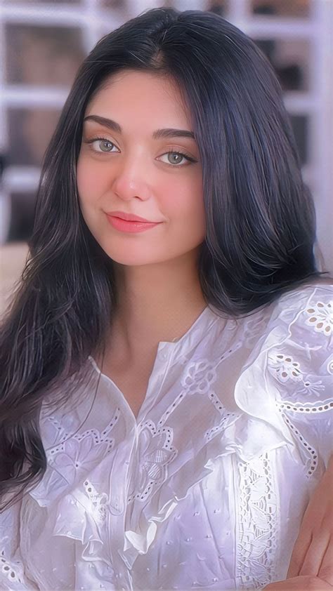 Noor Zafar Khan Pakistani Actress Khan Red Velvet