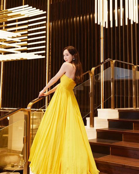 ᵈᵃᵉᵈᵃ𝗻𝗮𝗱𝗮 will see ive on Twitter RT KYRSYJ INSTAGRAM jessica syj Celebrating