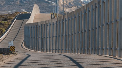 Poll Do You Think Border Security Is A Top Issue In The 2024 Election
