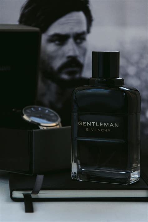 Gentleman Eau de Parfum Boisée Givenchy одеколон — аромат для мужчин 2020