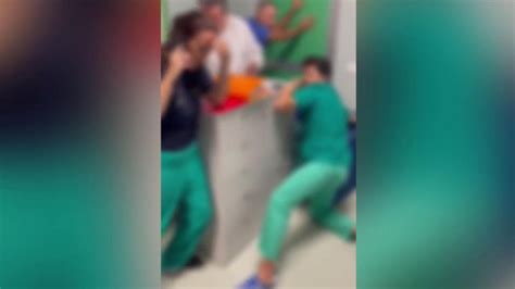 Barricati In Una Stanza Dopo L Aggressione Dei Parenti Della 23enne Di