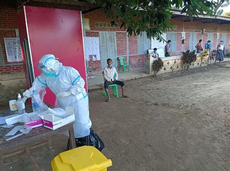 ကျောင်းကုန်းမြို့တွင် ယာဉ်မောင်းနှင့်ယာဉ်နောက်လိုက်များအား ကိုဗစ်ပိုး ရှိ မရှိ စစ်ဆေး