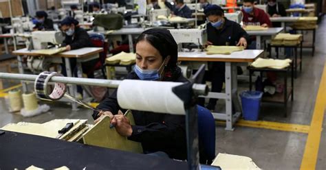 Colombia entre los países donde más se trabaja y menos se gana estas son las cifras según la