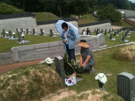 사진풍경 518 묘역 참배