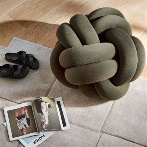 Seating Nordic Elements