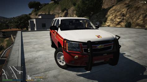 Chevrolet Tahoe Fire Command Paintjob GTA5 Mods