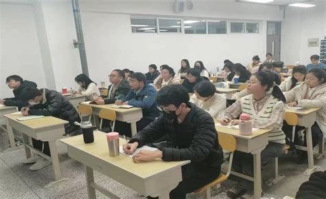 历史学院研究生党支部深入学习习近平总书记在中共中央政治局第九次集体学习时的重要讲话精神 新疆大学历史学院