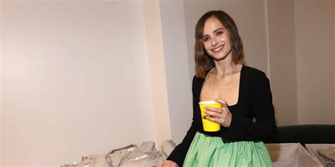 The Sex Lifes Of College Girls Actrice Heeft Héél Bekende Broer