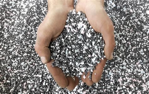 The Injection Of Polystyrene Pse Microbeads With A Binding Agent