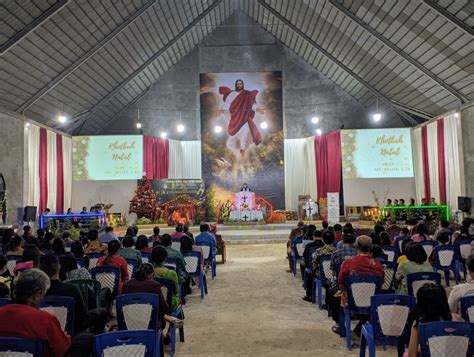 Kemeriahan Ibadah Natal Perdana Gereja Yudea GKE Panarung Tabengan Online