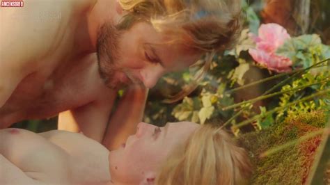 Nackte Sytske Van Der Ster In Botanica