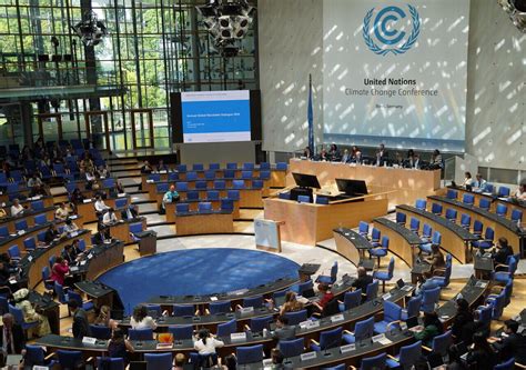 Nach Dem Un Klimatreffen In Bonn Klimafinanzierung Von Einer Billion