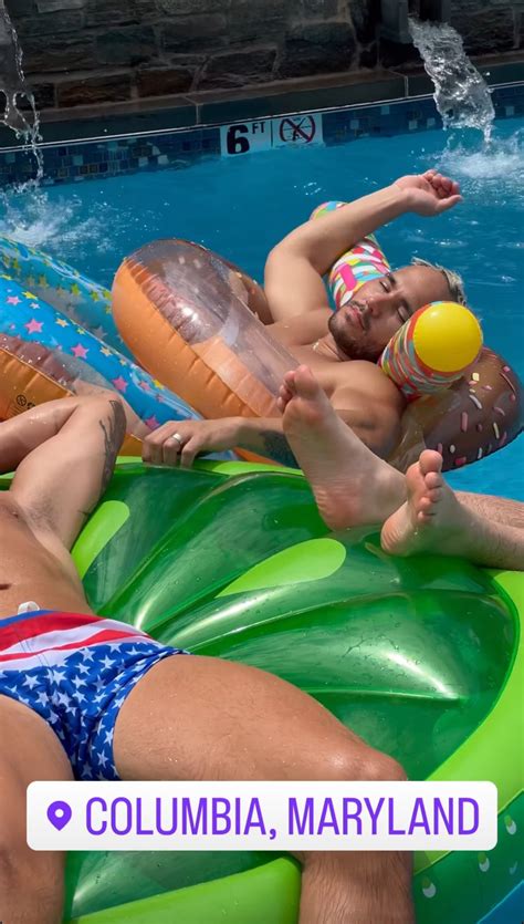 Kendall Schmidts Feet