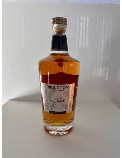 Midleton Very Rare 2017 Middleton Very Rare Vintage Release Cabinet7