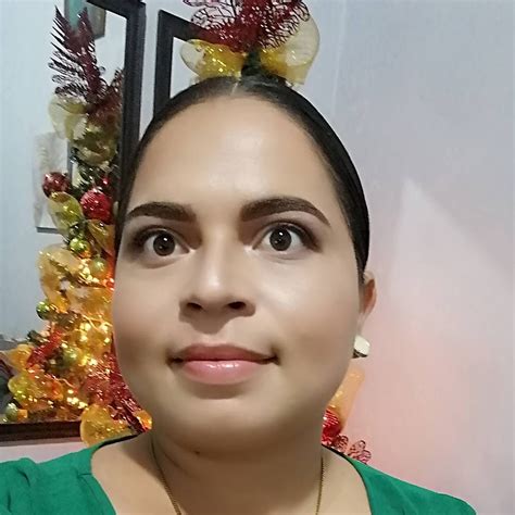 Delsy Larios Youtube