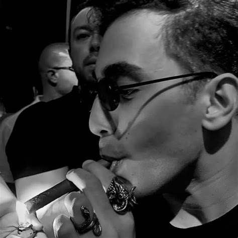 ‎يوسف ناصر‎ Sagepython On Threads