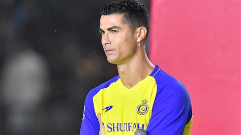 Saudi Arabien Cristiano Ronaldos Sperre Verzögert Debüt Für Al Nassr