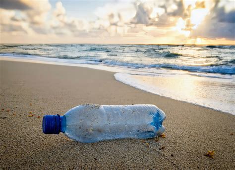 New Type Of Plastic Is Recyclable And Fully Dissolves In Ocean Water