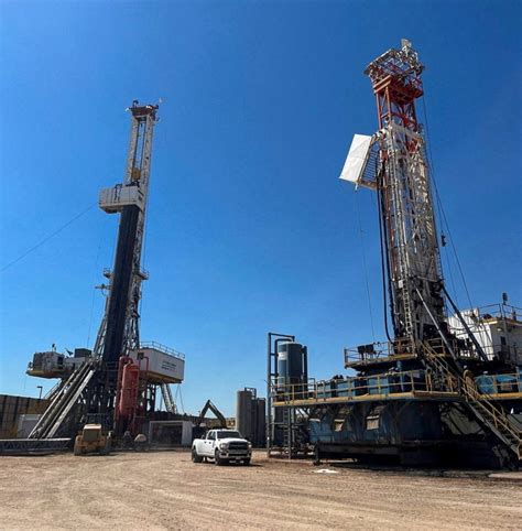 국제유가 사흘 만에 하락iea 세계 석유 수요 전망 하향