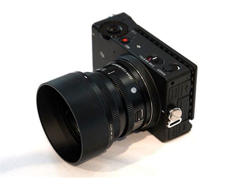 Sigma announces ultra-compact 'fp' L-mount camera, teases full-frame ...