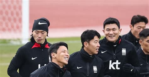 혹사 논란 지친 괴물 김민재는 클린스만호 분위기메이커 가자 가자