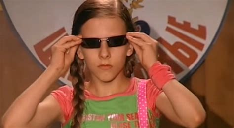 Создать мем папины дочки галина сергеевна галина сергеевна из папиных