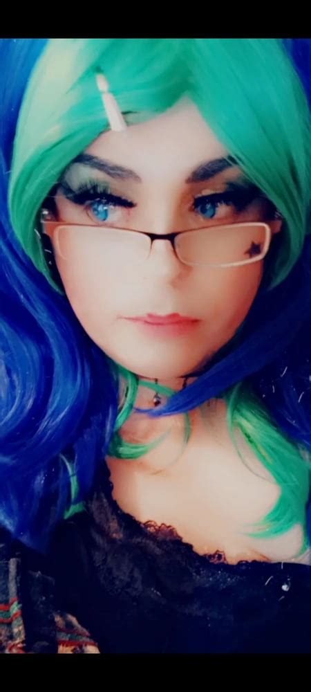 Green With Simmy 73 Pics Xhamster