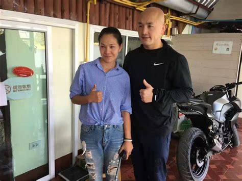 一龍成中國東南亞武術交流使者，老撾軍方列隊歡迎中華武僧 每日頭條