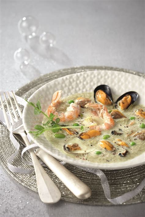 Recette de soupe mystère coquillages et crustacés Marie Claire