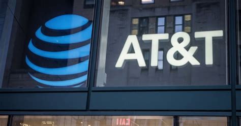 Nationwide Cell Service Outages Reported By Atandt And Verizon Customers