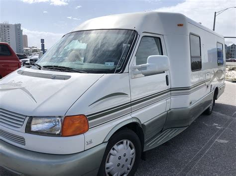 Winnebago Rialta Rvs For Sale Rvs On Autotrader