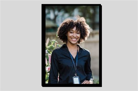 Useful Tips And Best App For Creating Professional Linkedin Photo [2024]