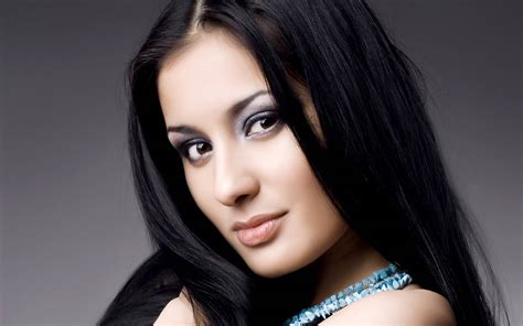 Download Beautiful Face Innocent Face Wallpaper