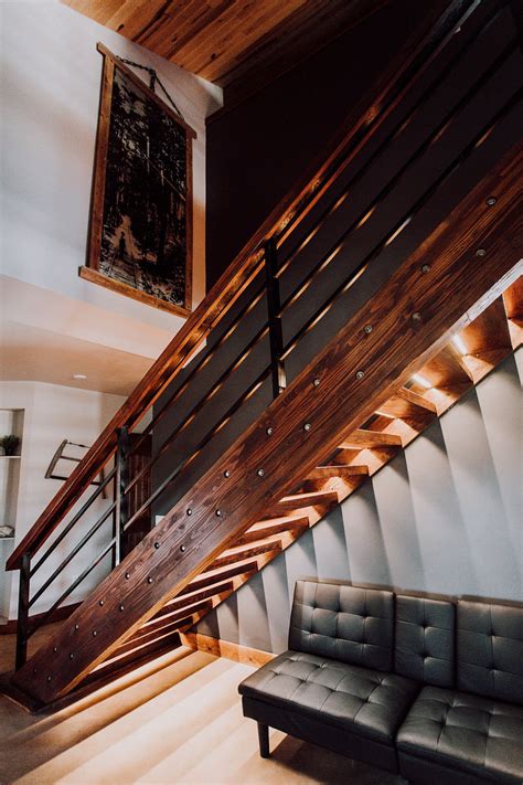 Lodge — Little Lazy Lodge