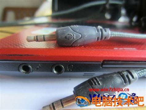 台式电脑插耳机不能说话怎么解决 台式电脑为什么插耳机不能说话 电脑技术吧