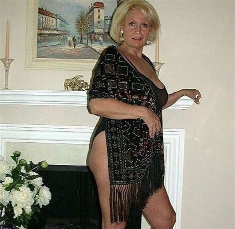 Pin Von Keith Tyldesley Auf Older Women