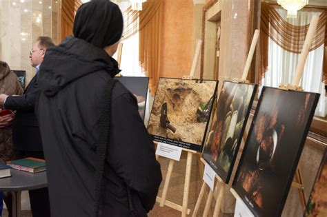 У Луцьку відкрили фотовиставку про воєнні злочини росіян