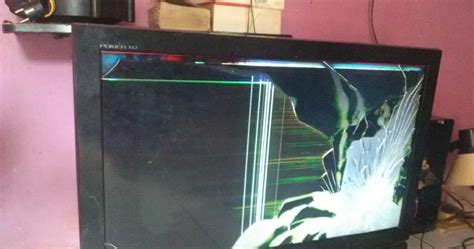 3 Cara Memperbaiki LCD TV Pecah Supaya Nonton Lebih Nyaman Blibli Friends