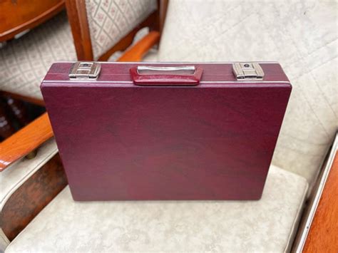Vintage Maroon Colour Leather Traveling Briefcase Mysite