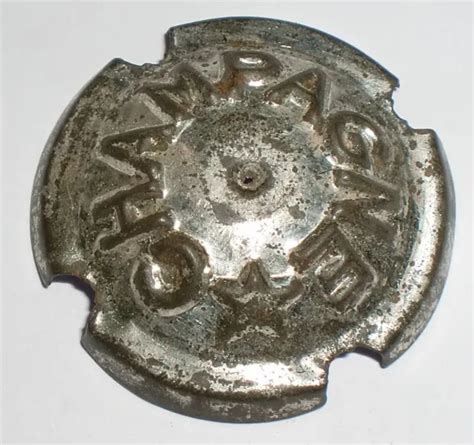 Ancienne Capsule Champagne Encoche Générique Metal N°147e Cote 18e Tres