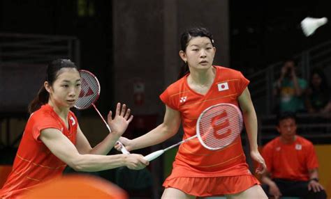 ジャパンオープンの女子ダブル：バドミントン 高橋礼華＆松友美佐紀 写真特集 リオ五輪・パラリンピック 2016：時事ドットコム