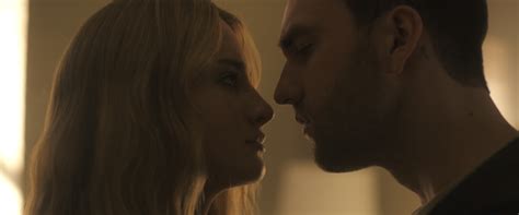 La saison de Tell Me Lies dévoile ses premières images Disneyphile