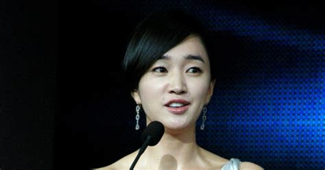 영평상 여우연기상 수애 전도연 수상보며 멀고 먼 길이라 생각
