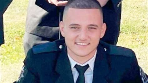 Полицай живее втори живот след като оцелява по чудо