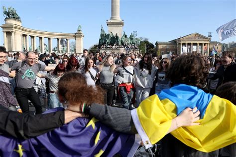 Protesting Hungarians Mock Orbáns Anti Lgbt Moves Saying Lets All